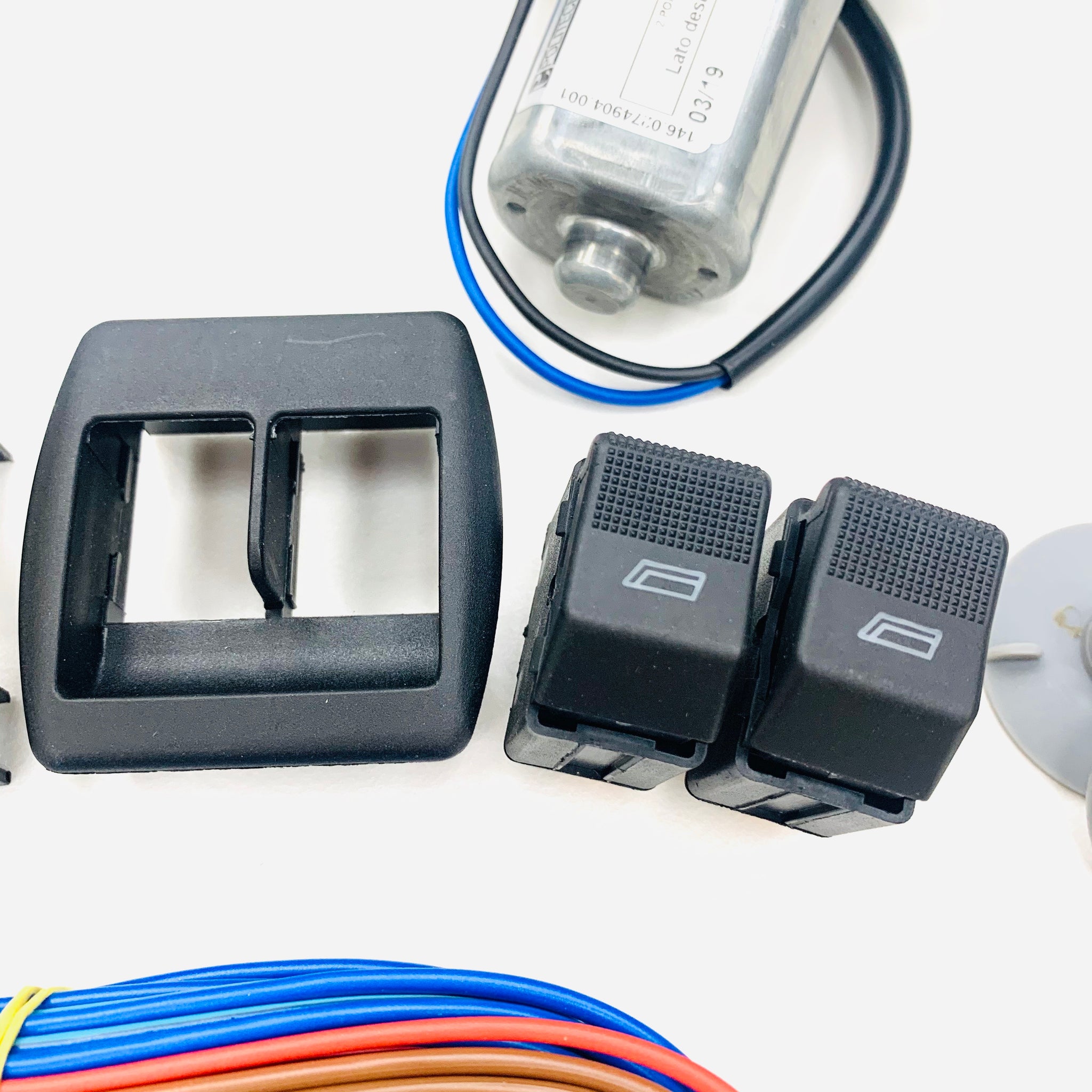 Caddy Electric Window Kit 2010+ Facelift – custom-caddy-vans